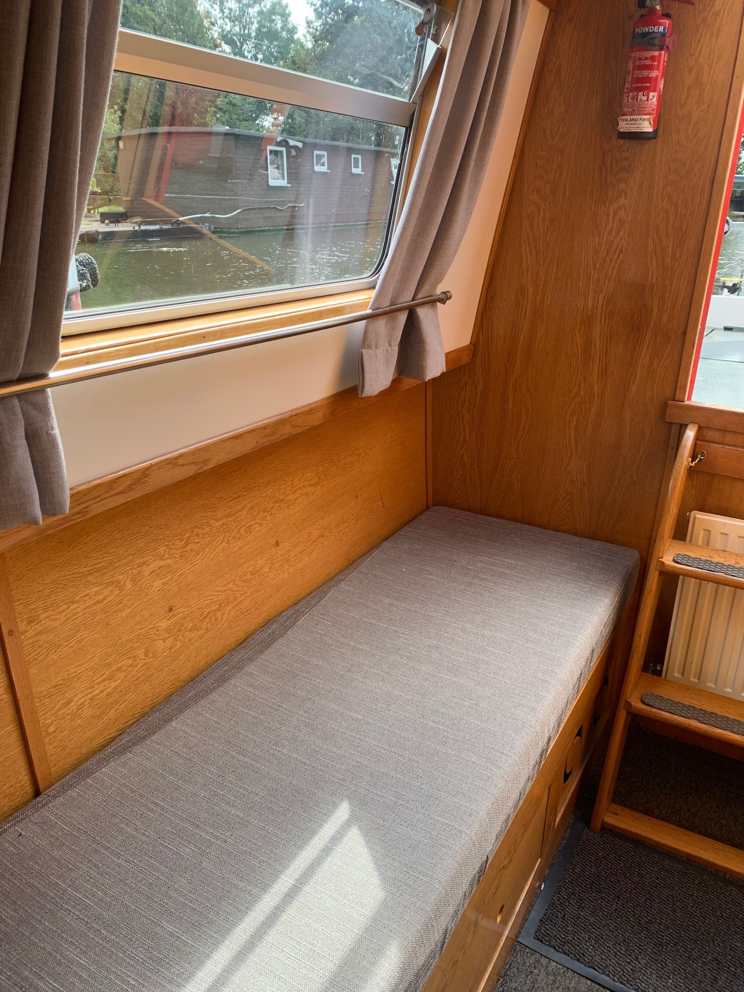 Fox Narrowboats | Used Narrowboats for Sale